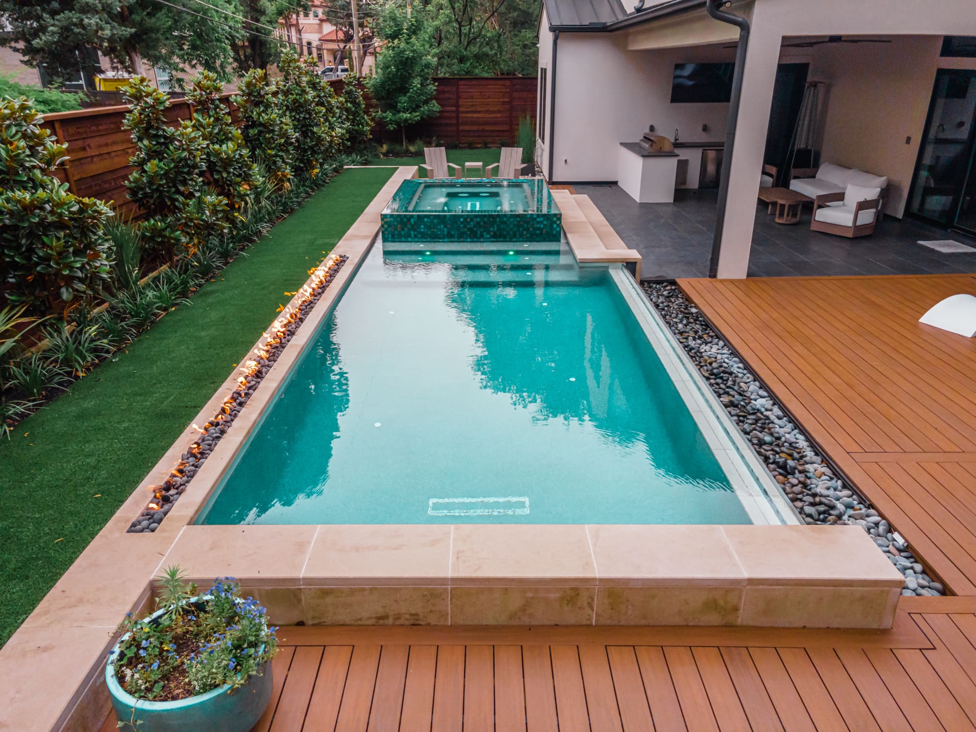 Jamestown Road: Custom Luxury Pool & Outdoor Space in Dallas, TX