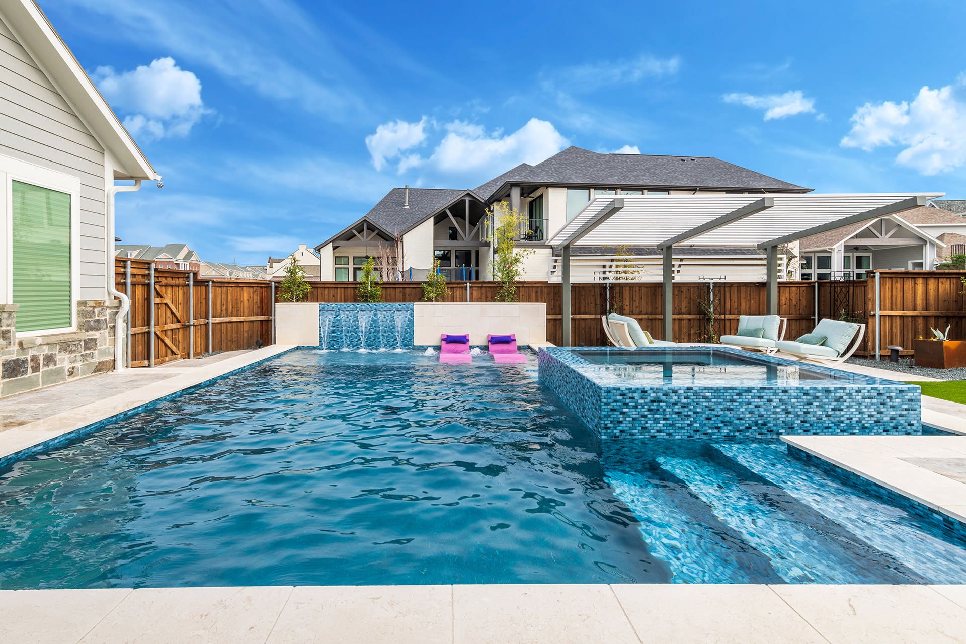 Constance Avenue: Luxury Outdoor Living & Pool Design in Dallas